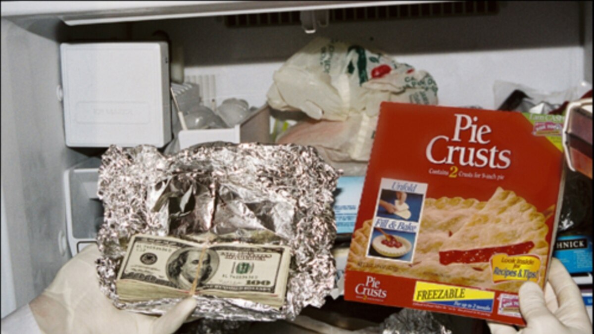 A Case Famous for ‘Cold Money’ Back Before Court