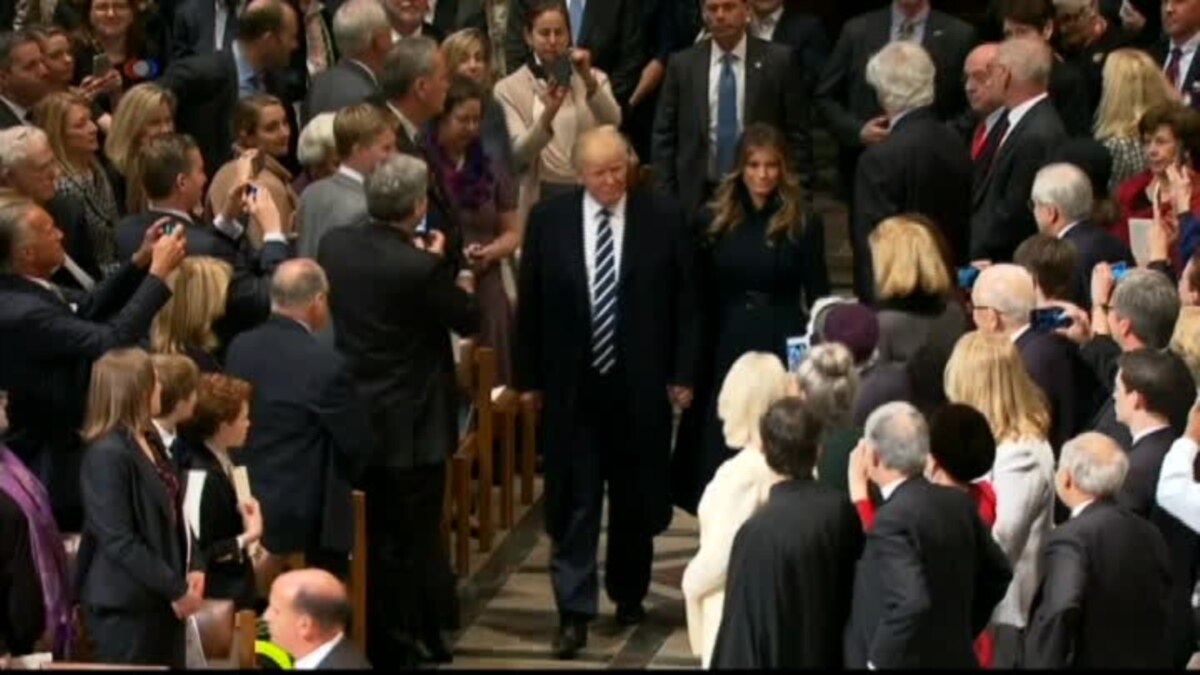 President Trump, Family Attend National Prayer Service