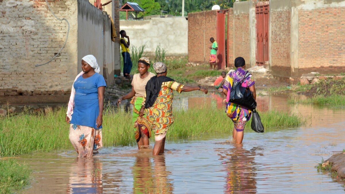 Amashure ari mu Vyabomowe n'Imvura Yahitanye Umwe mu Burundi
