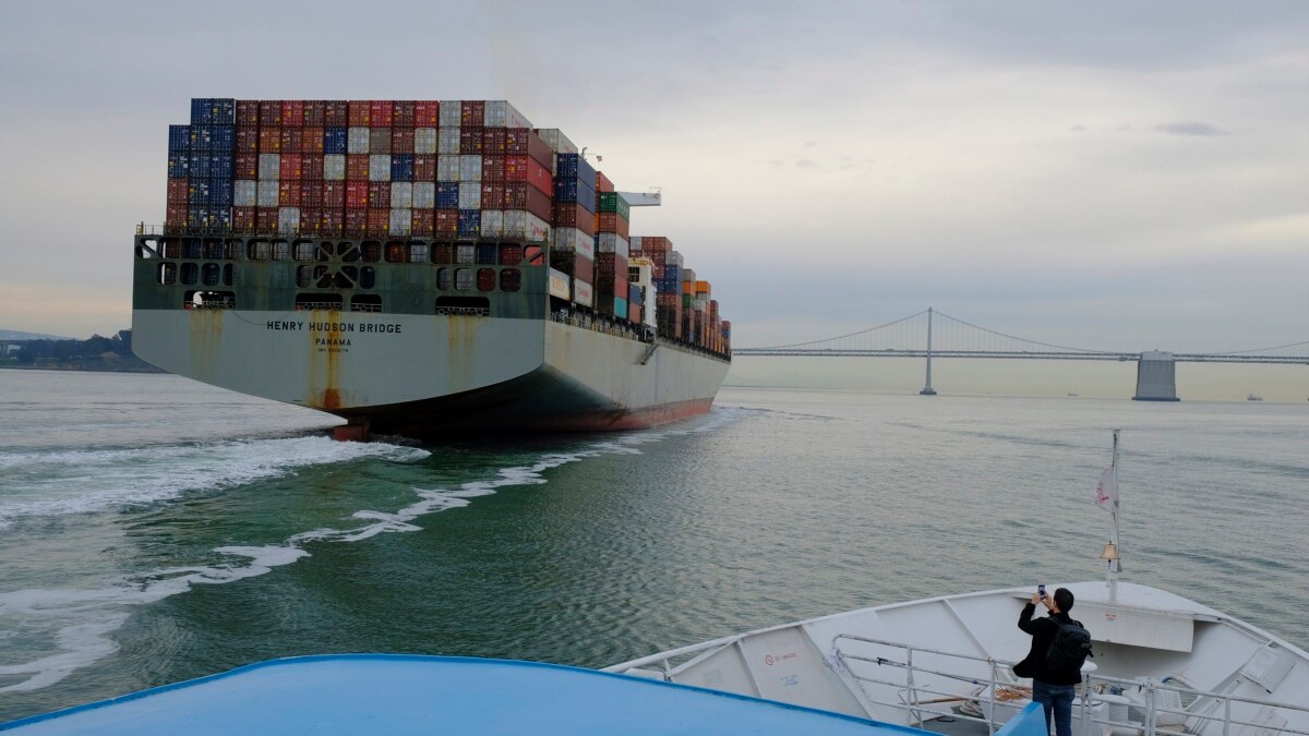 VOA Asia 15 minutes 20181010