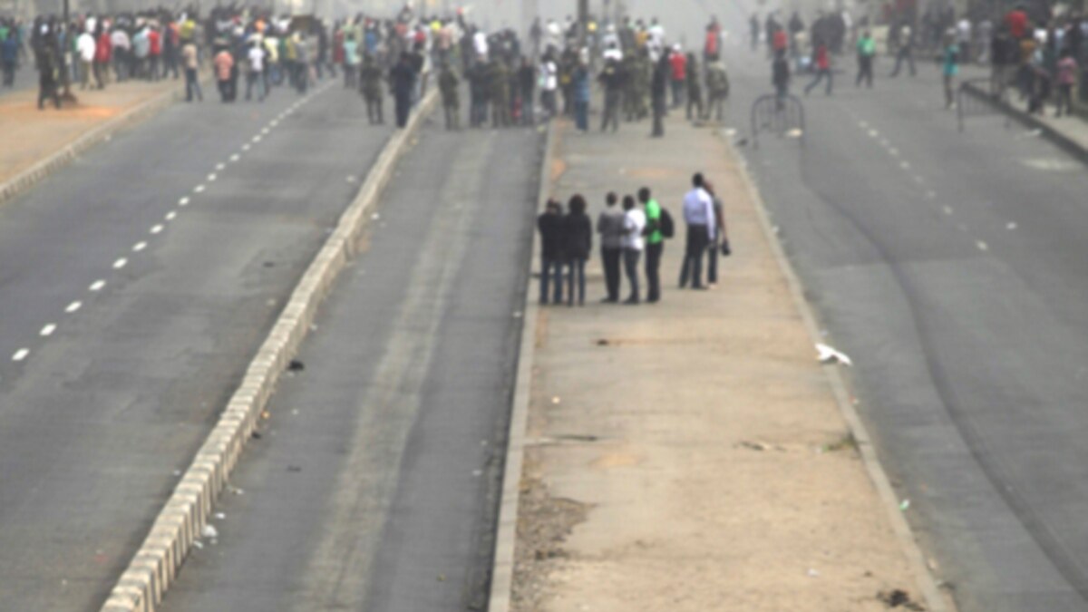 Nigeria Labor Unions Suspend Strike Over Fuel Prices