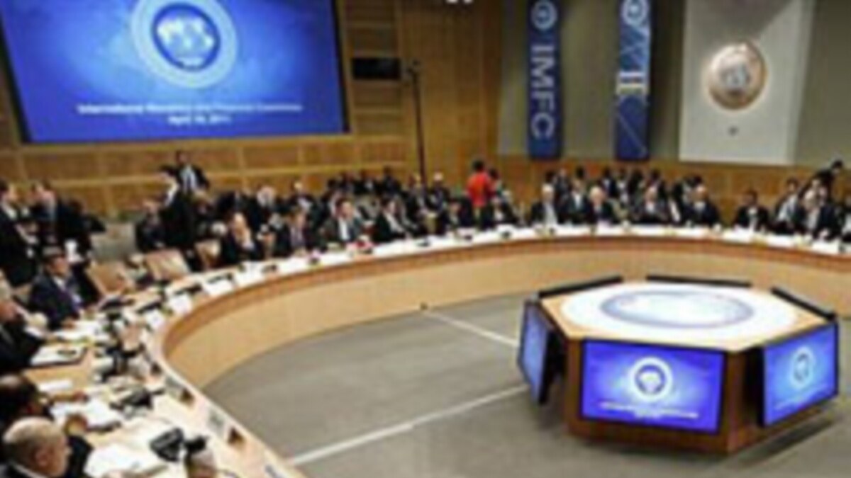 IMF Head Says Growth No Longer Enough