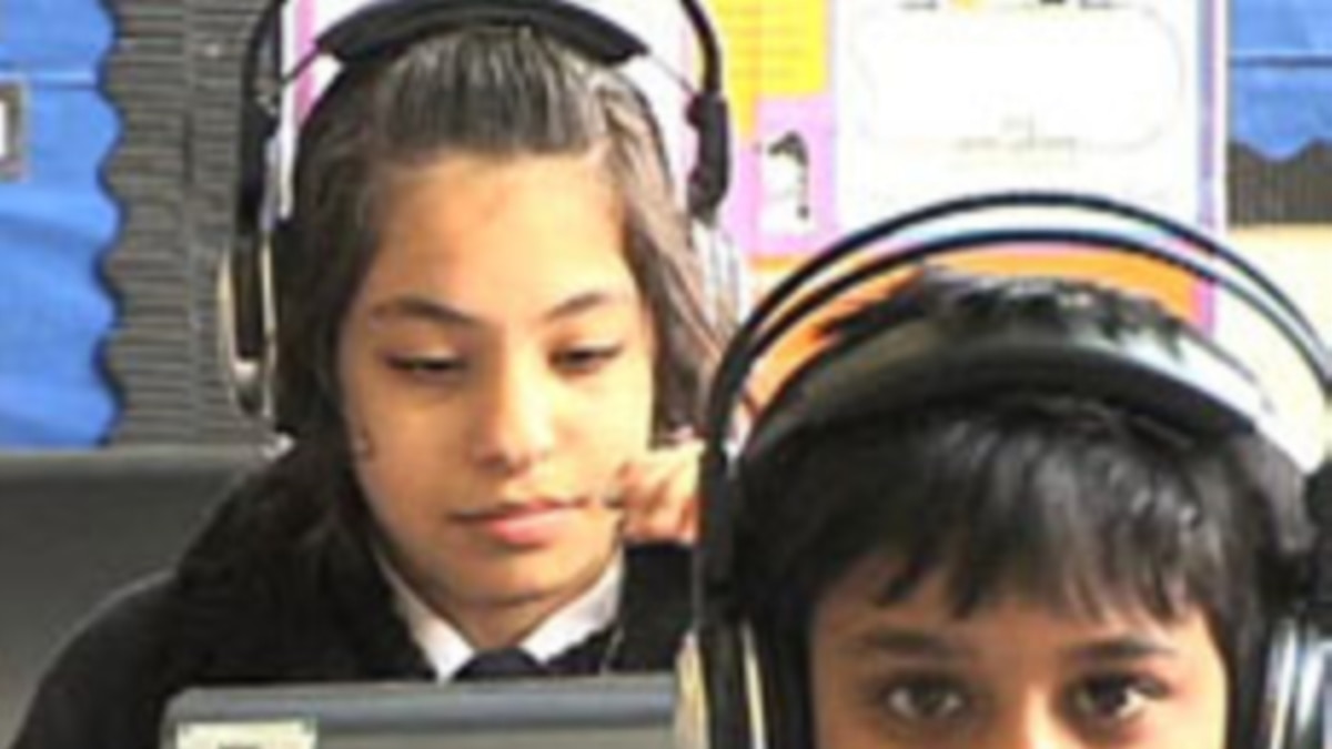 Indian Tutors Teach British Kids Online