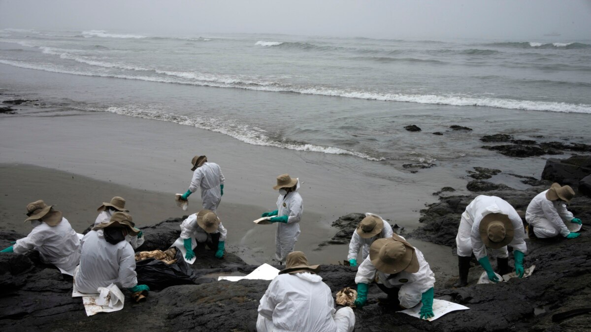 Peru Declares 'Environmental Emergency' Along Coast Hit by Oil Spill