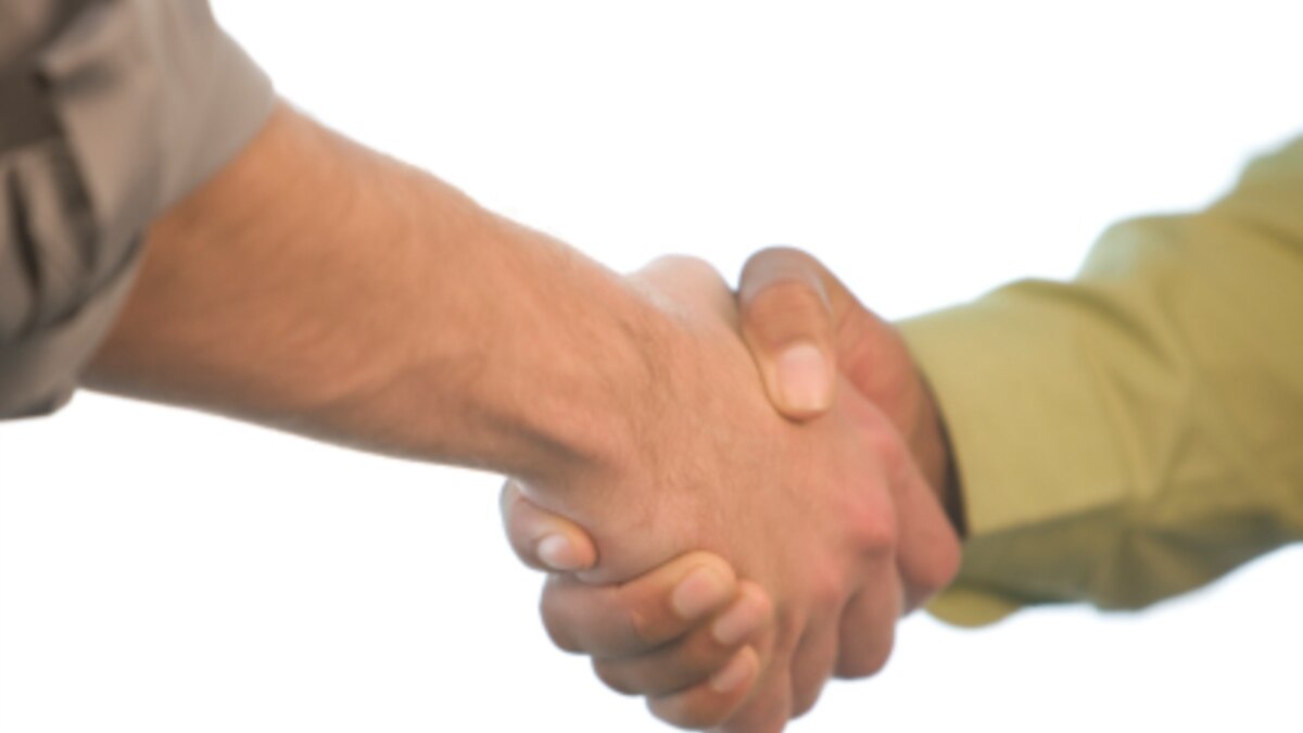 Strike a deal (idiom)