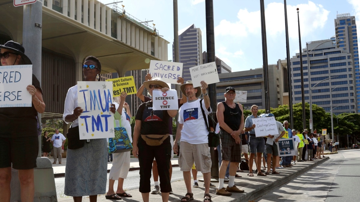 Students Protesting Hawaii Telescope Can Study Remotely