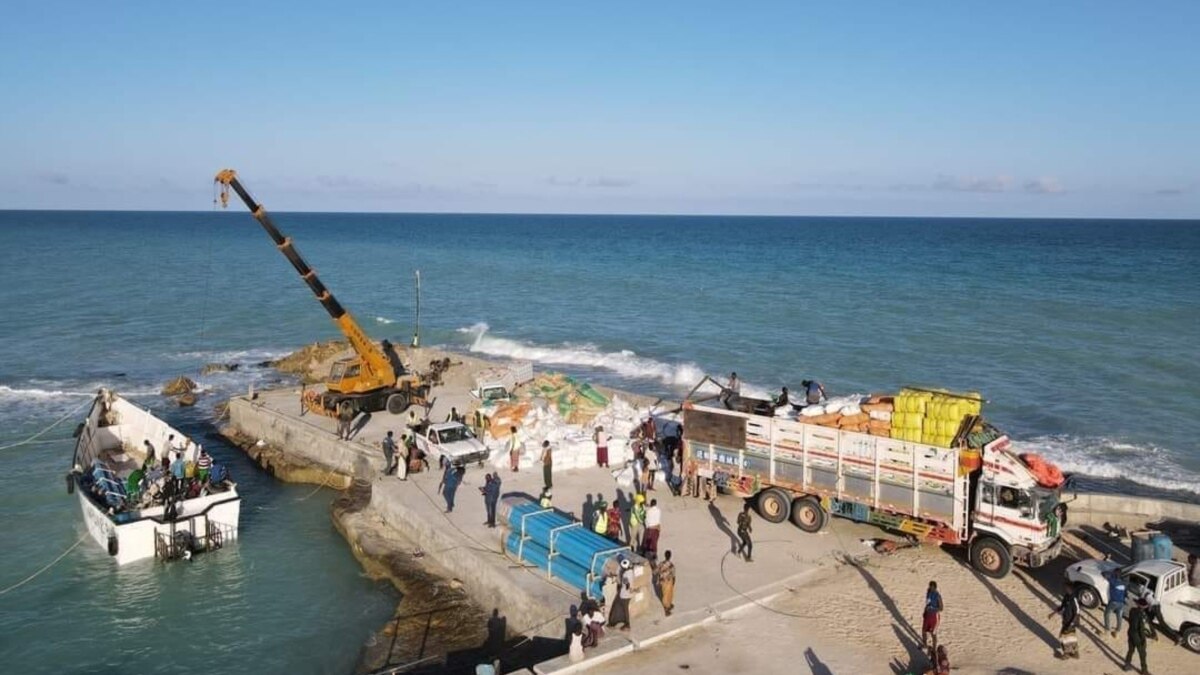 Halkee marayaan howlaha dhismaha dekadda Hobyo?