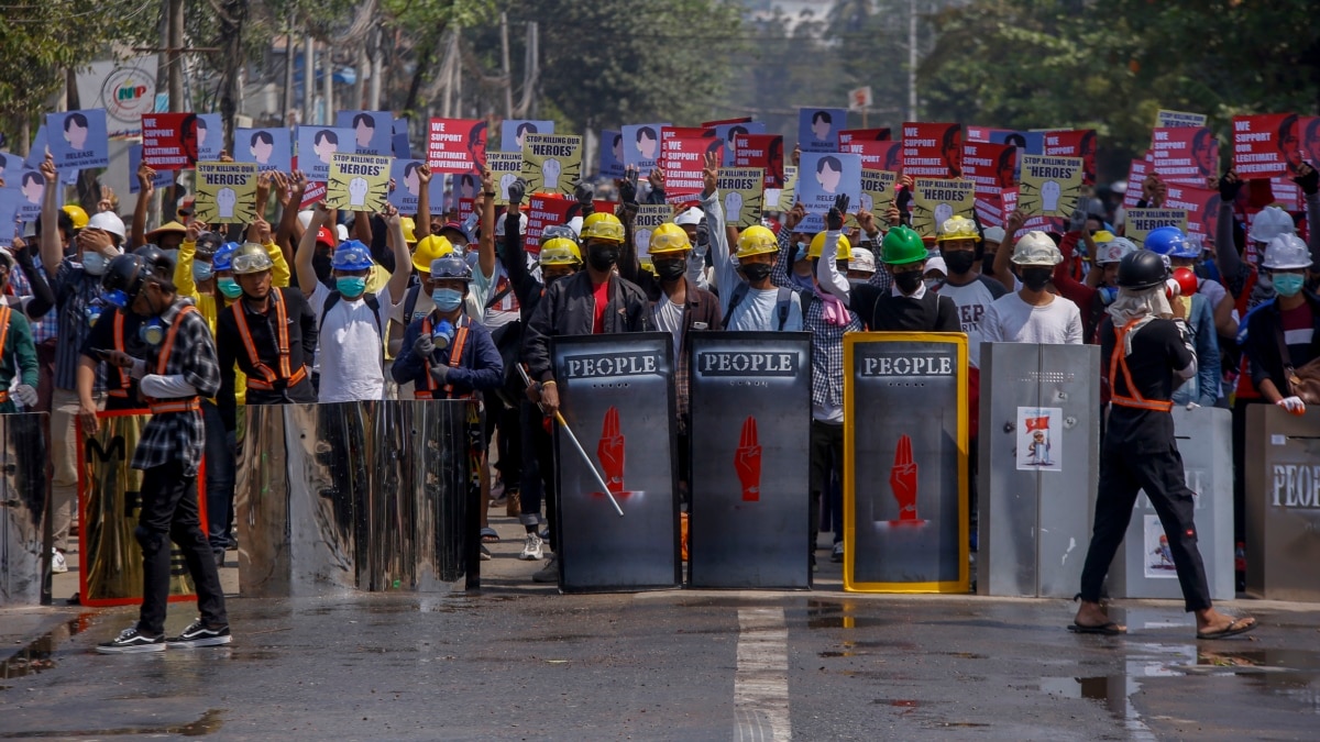 VOA Asia - Australia confronts Myanmar's military