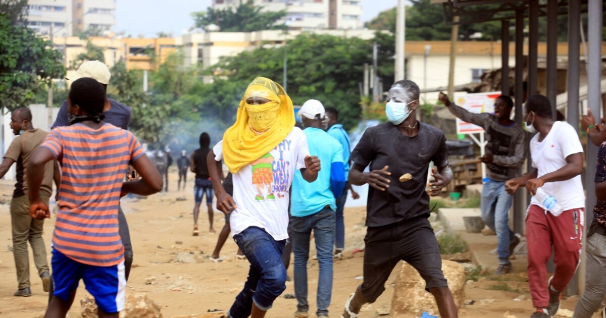 1 Dies at Ivory Coast Protest Against President’s Pursuit of Third Term