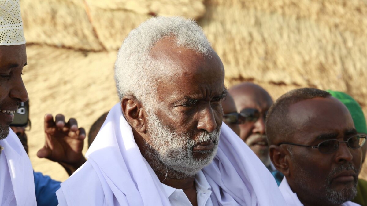 Ugaas Xasan oo Lagu Aasay Qabuuraha Daharo Ugaas