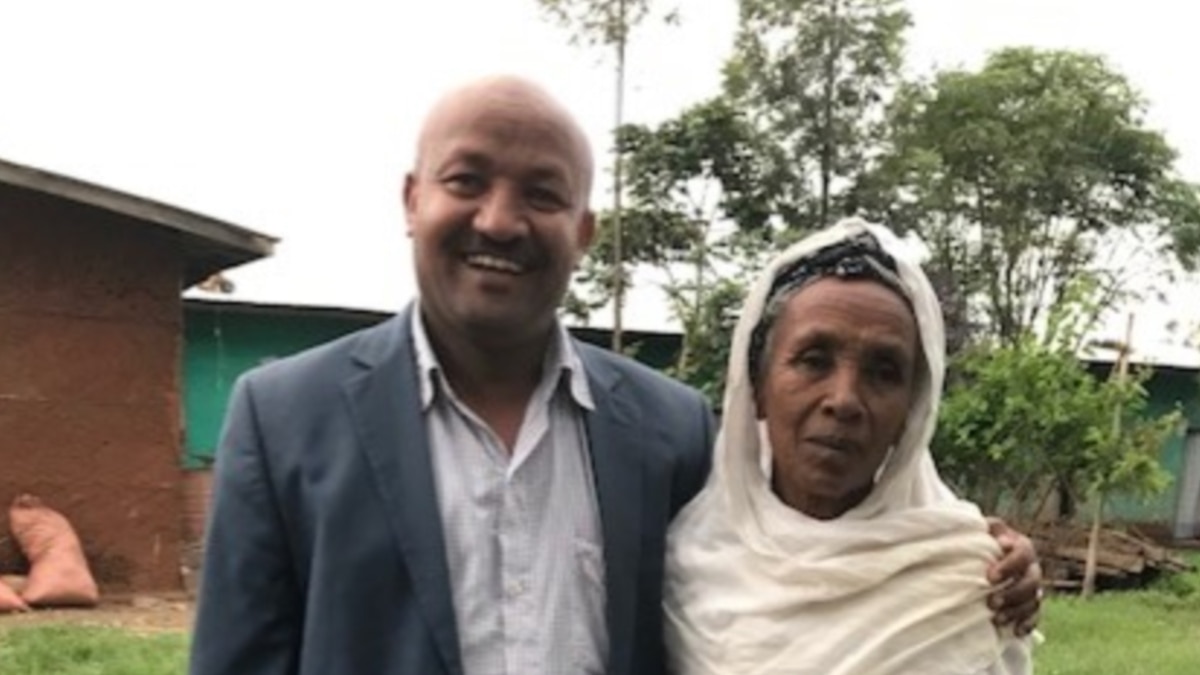 Gaafii fi Deebii Hadha Warraa fi Ilma Maammoo Mazammir Wajjin