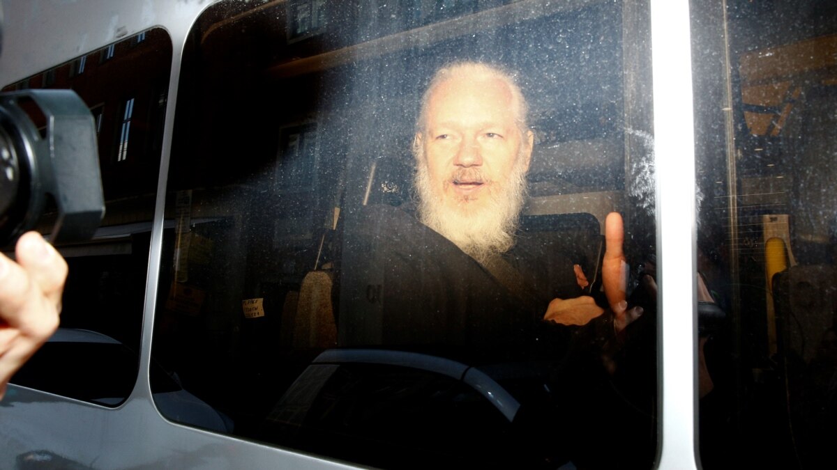 US Charges WikiLeaks Founder Assange after London Arrest