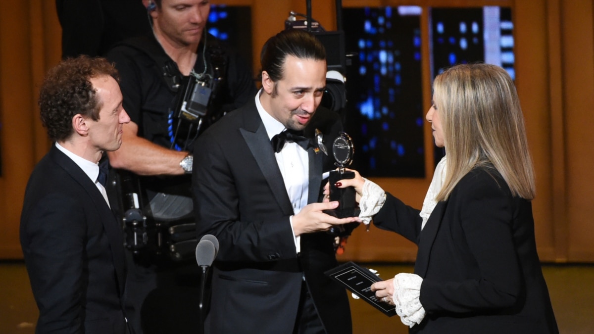 Broadway's Hamilton Wins 11 Tonys