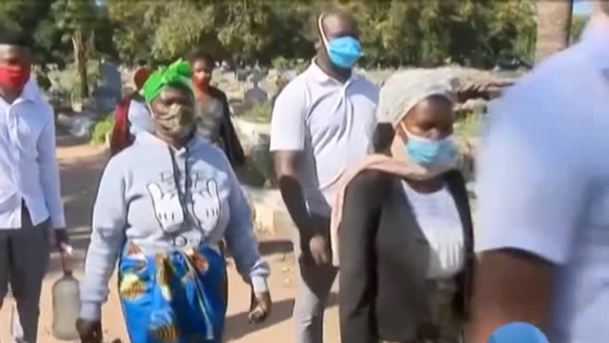 COVID-19: Cemitério de Maputo cumpre regras à risca