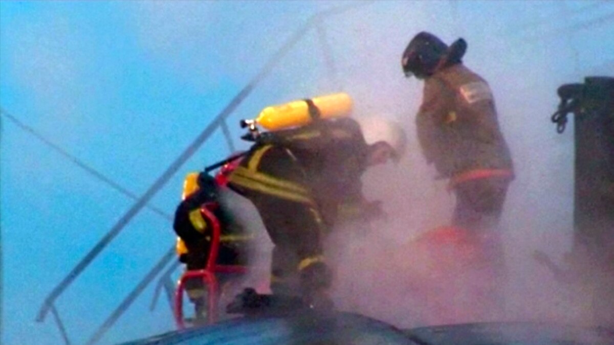 Kremlin Says Details of Sub Fire Cannot Be Made Public