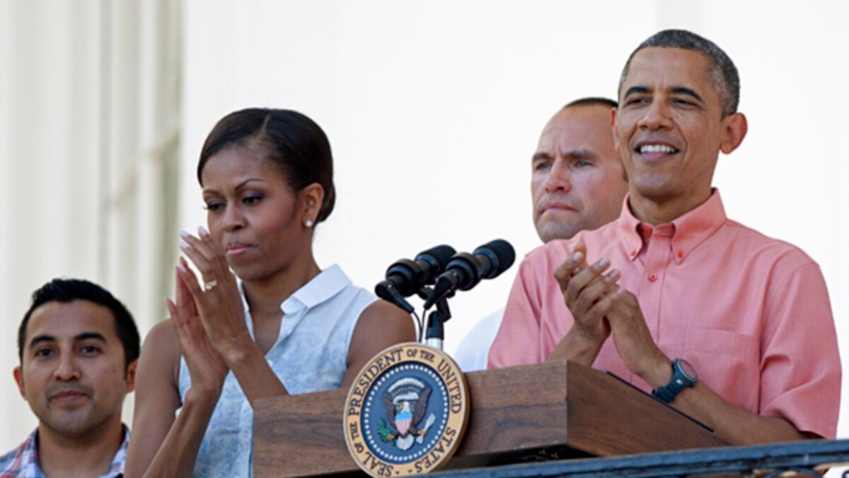 Obama Honors Troops on Independence Day