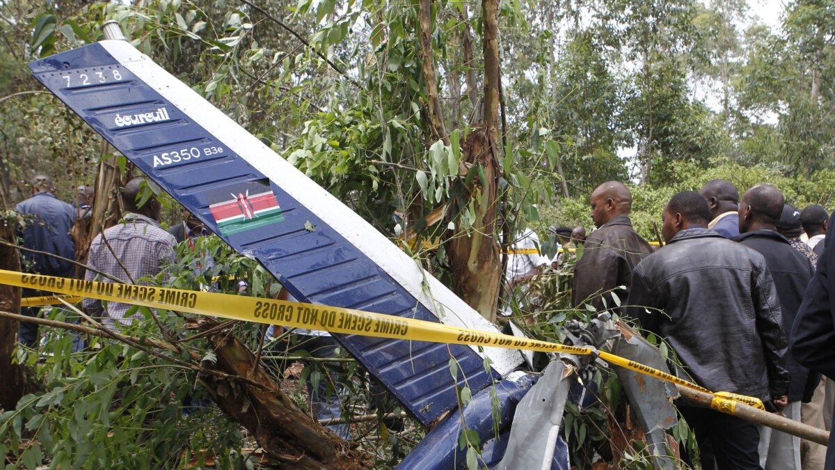 Kenya's President Pays Homage to George Saitoti