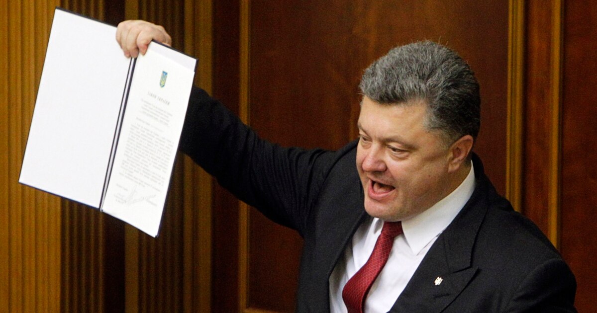 Despite Criticism, Ukraine's Poroshenko Still Has Much Support
