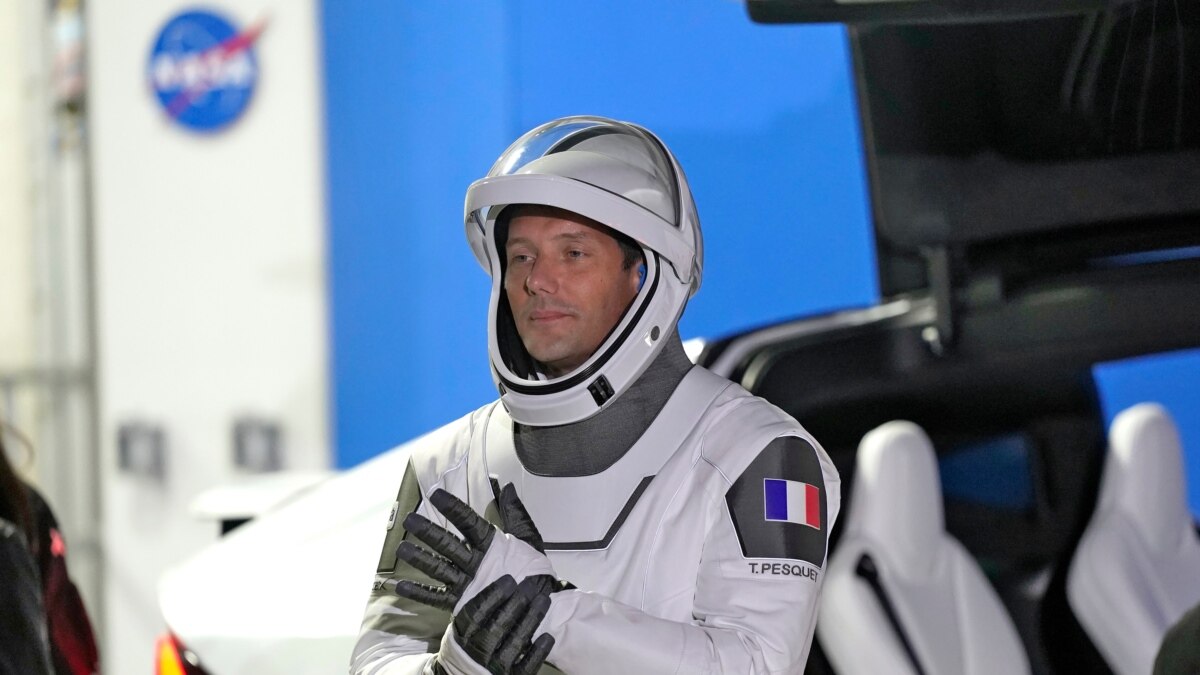 ESA Astronaut Recruitment Drive Nets 22,000 Applicants