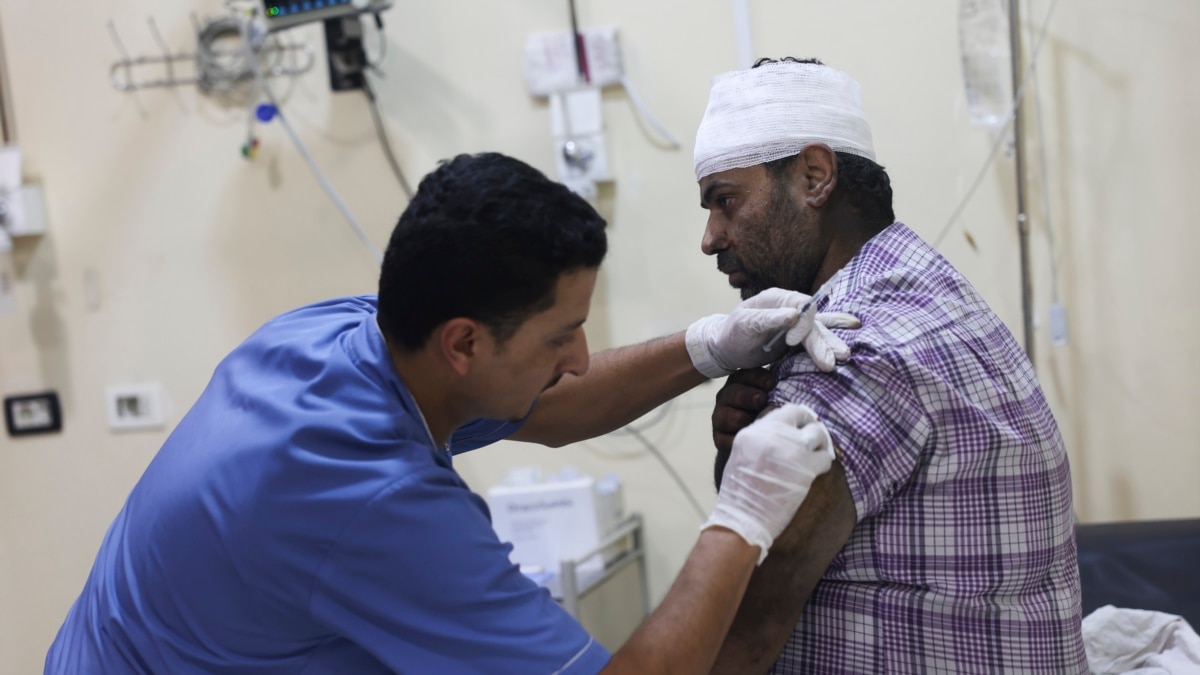 Syria Shells Northern Rebel-Held Idlib Region, Killing 7