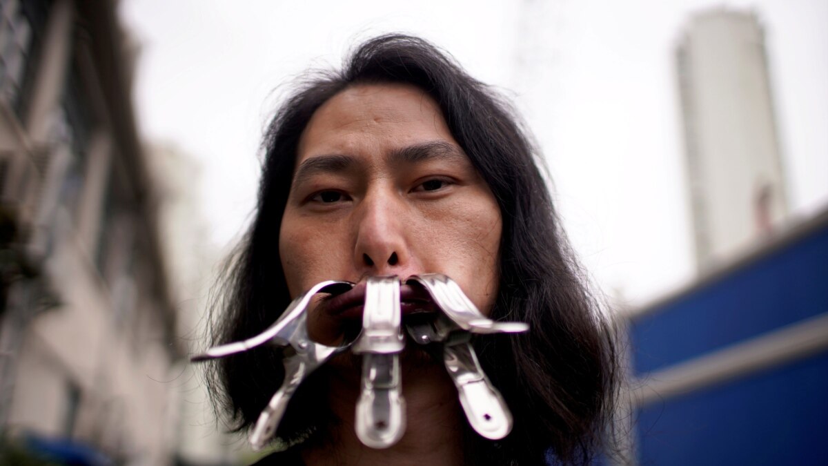 Brother Nut, the Artist, Taking Vow of Silence to Protest China’s ...