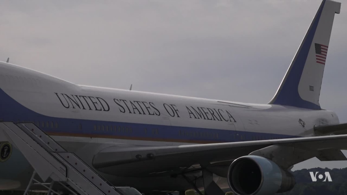 Air Force One: What’s Inside The President’s Aircraft?