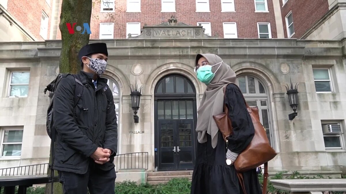 Jejak Diaspora Muslim: Menelusuri Times Square, NY, serta Bertemu Muslimah Indonesia, Sri Izzati