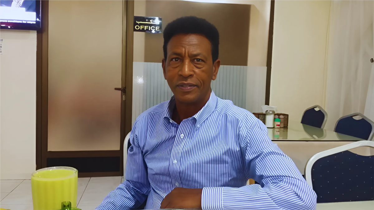 Cayaaryahan hore, Cantar Jeenyo oo geeriyooday