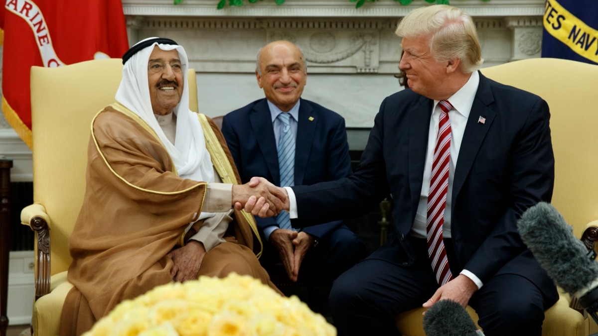 Trump Offers to Mediate Talks on Qatar Crisis