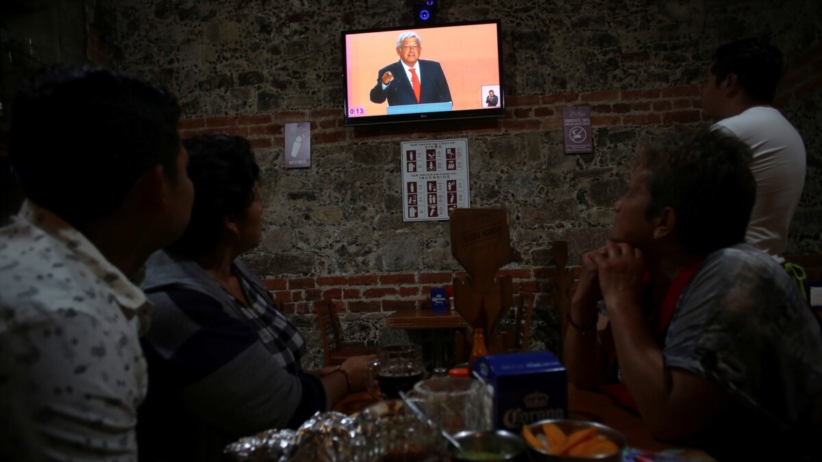 Poll: Mexico's 2nd-placed Presidential Candidate Boosted by Debate