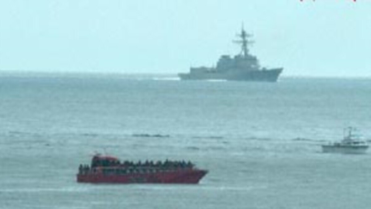 Noisy Ships Have Whales Yelling to be Heard