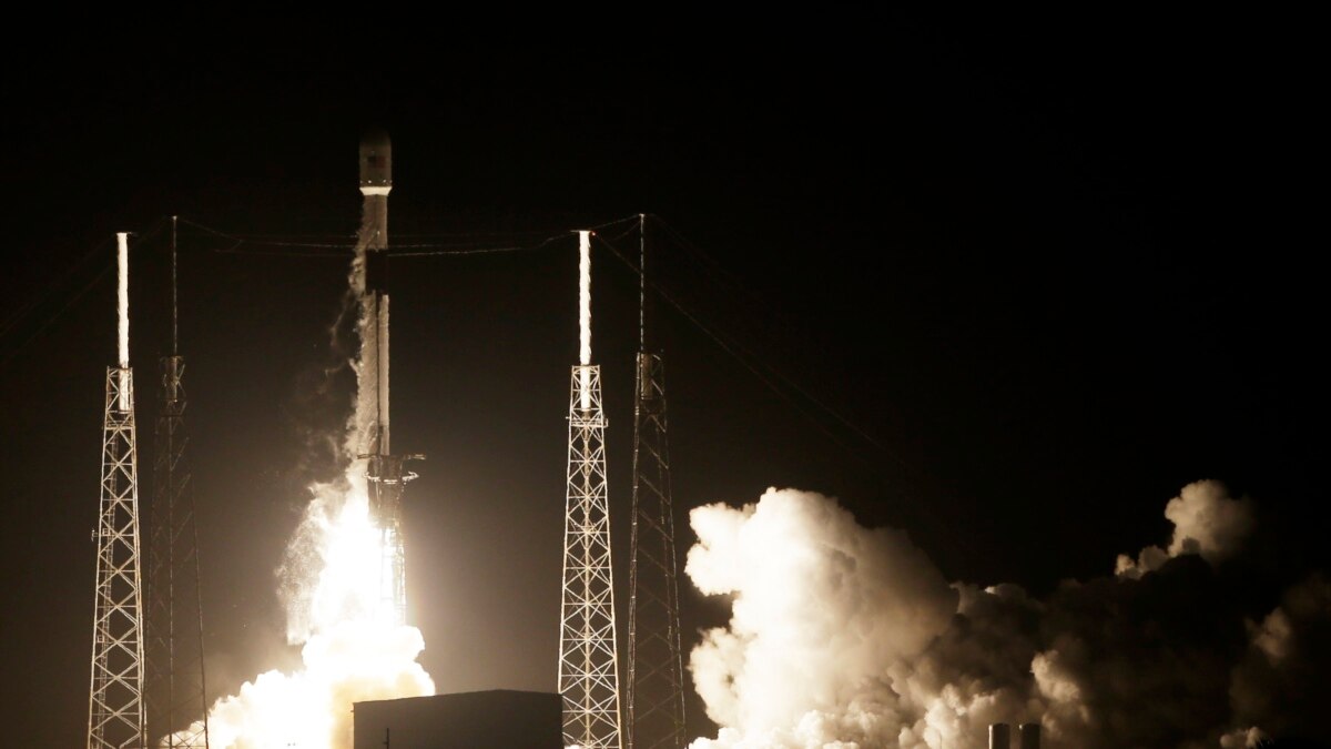 Israeli Spacecraft Makes History With Successful Moon Launch