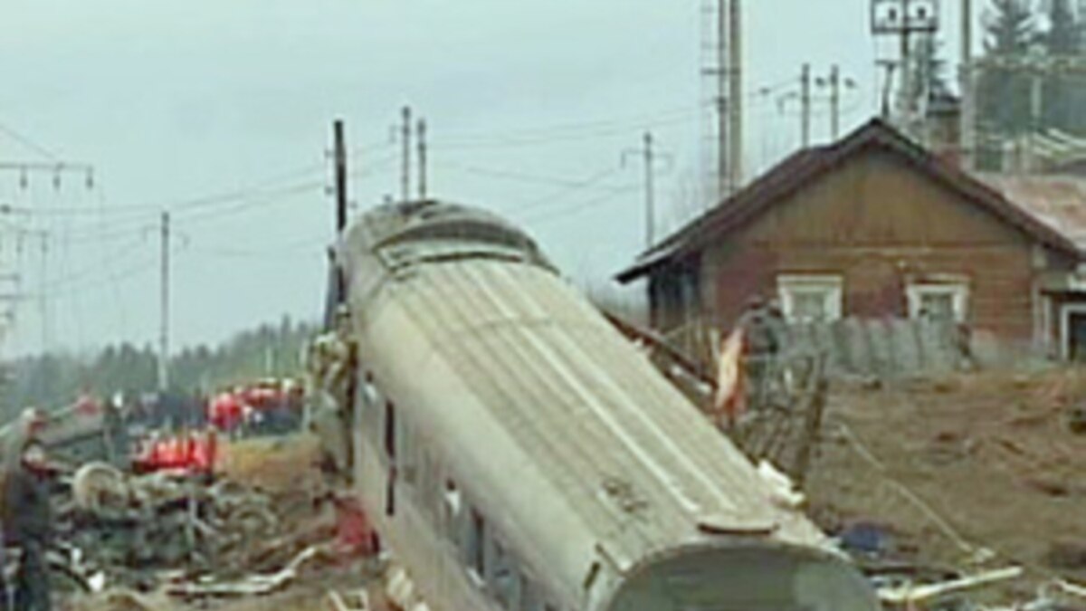 Russian Authorities Investigating Train Bombing Focus on Chechen ...