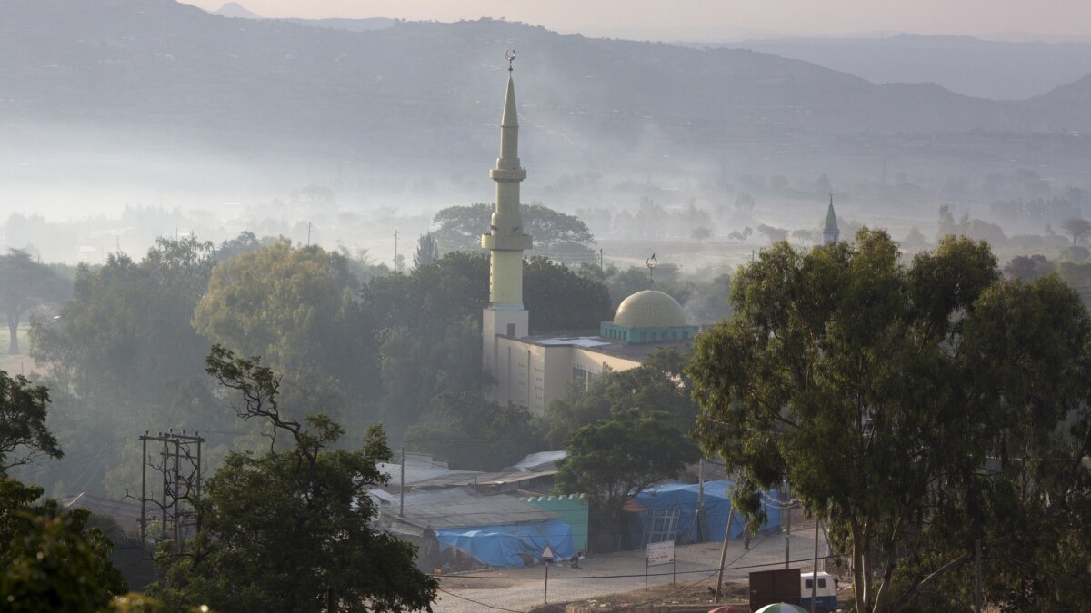 Harargee Lixaatti Ajjeefamuu Gaggeessaa Amantii fi Rakkoo Nageenyaa Ture