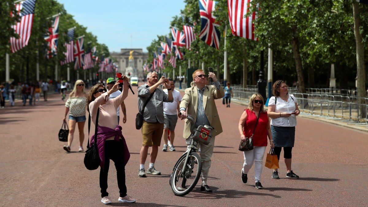 Despite Animosity to Trump, Britons Still View US-UK Relationship as ...