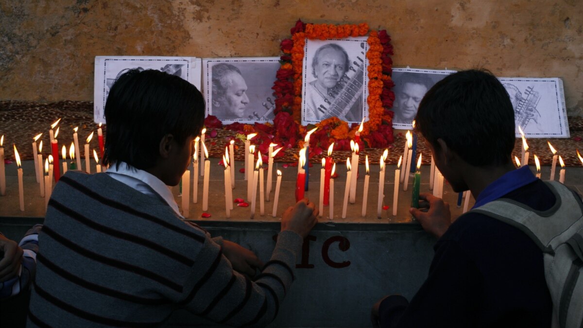 Remembering Iconic Sitar Player Ravi Shankar