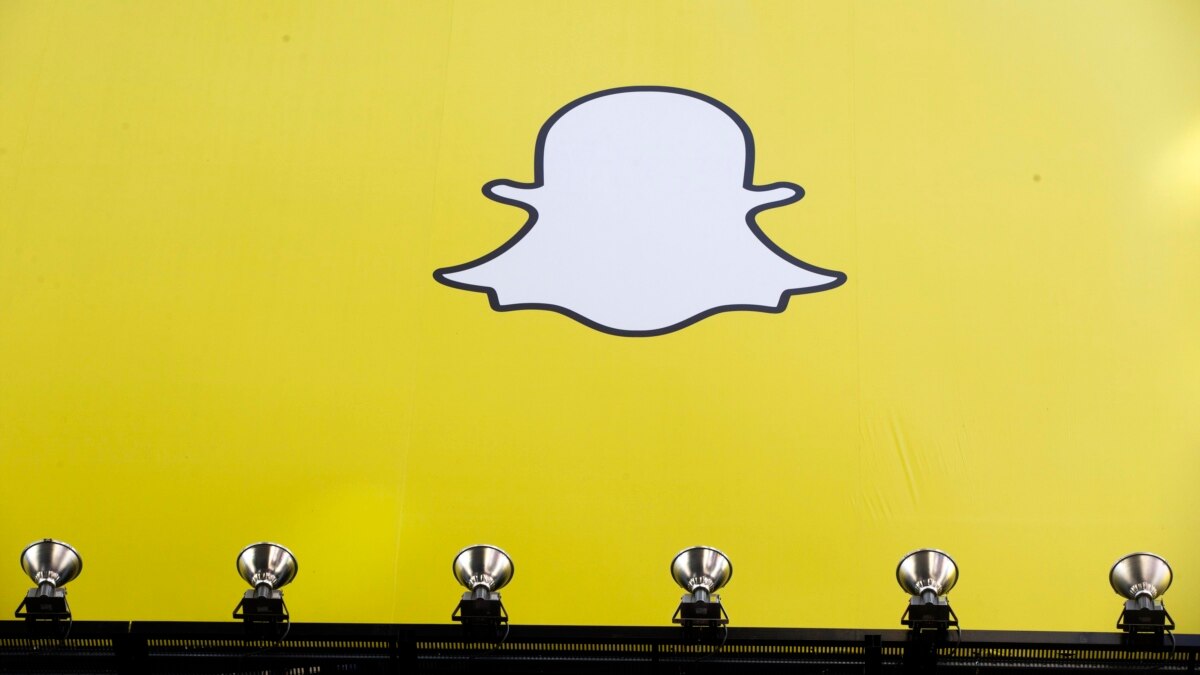 Snapchat Launches New Save Function for Photos, Videos
