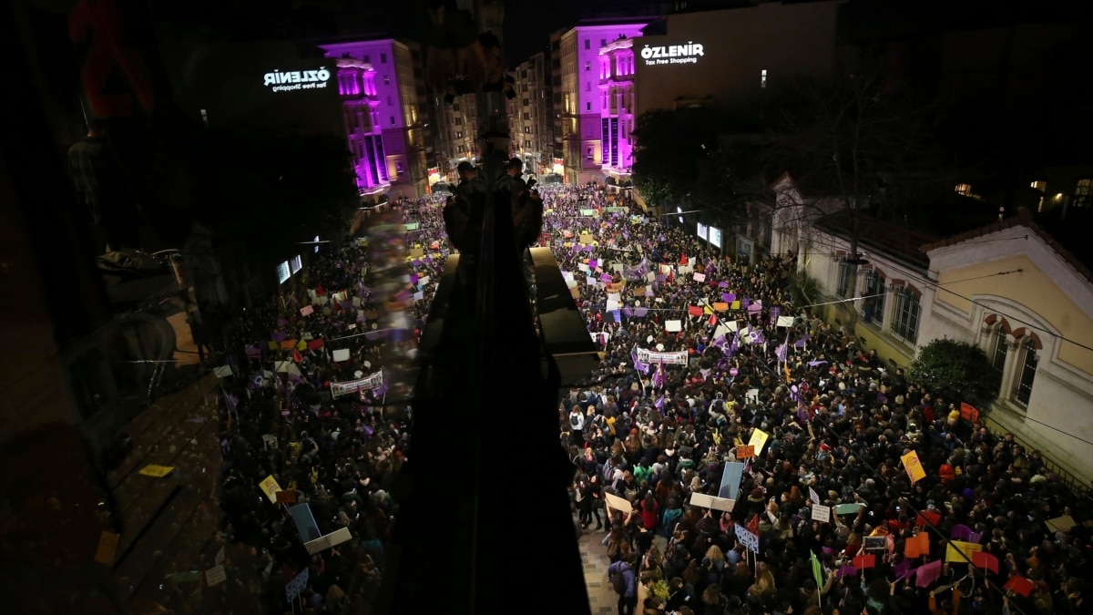Women's Day Spurs Femicide Protests Across Turkey