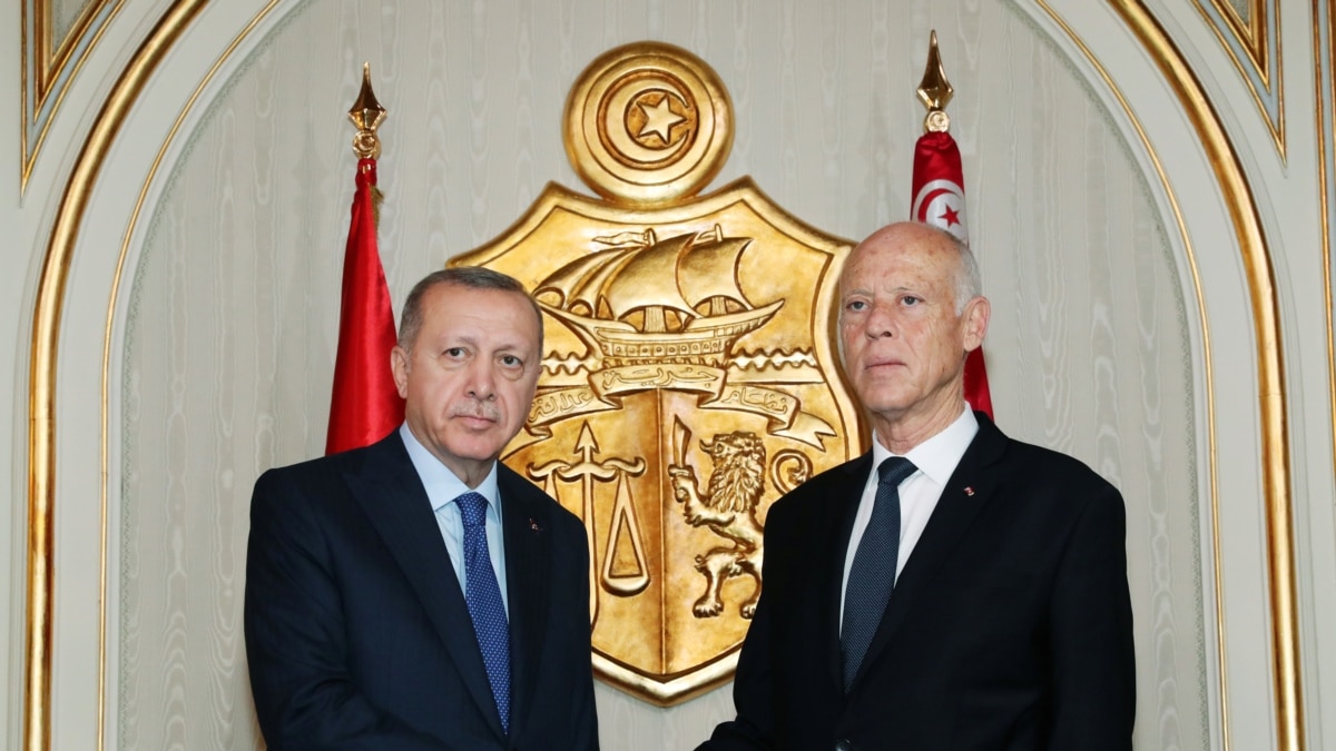 Tunisia oo 'faragelin aan la aqbali karin' ku tilmaantay hadal kasoo ...