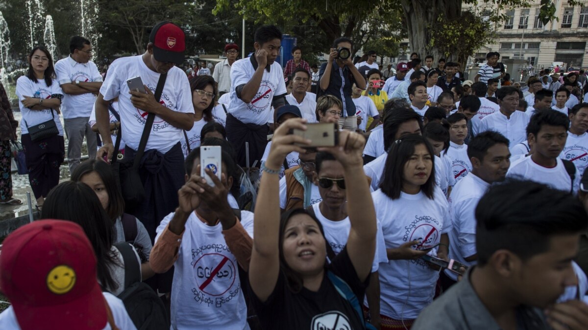 Free Speech Advocates Protest Myanmar Telecom Law