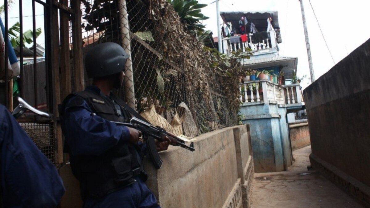 Madagascar Military Battles Renegade Soldiers