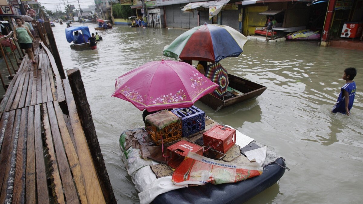 Asia Flood Disasters a Warning Signal for City Planners