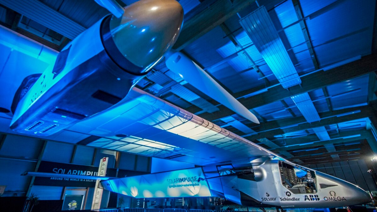 Solar-Powered Plane to Fly Around the World