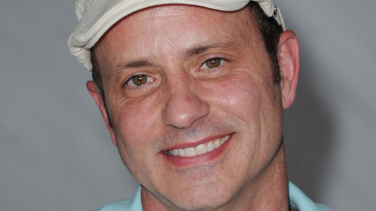Olympics-U.S. Delegate Boitano Comes Out As Gay Ahead Of Sochi