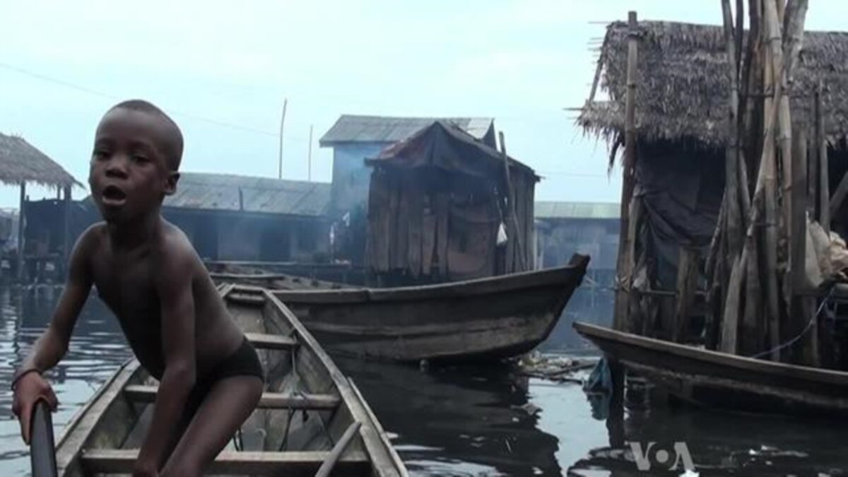 Nigerian Lagoon Village Fights to Stay Afloat