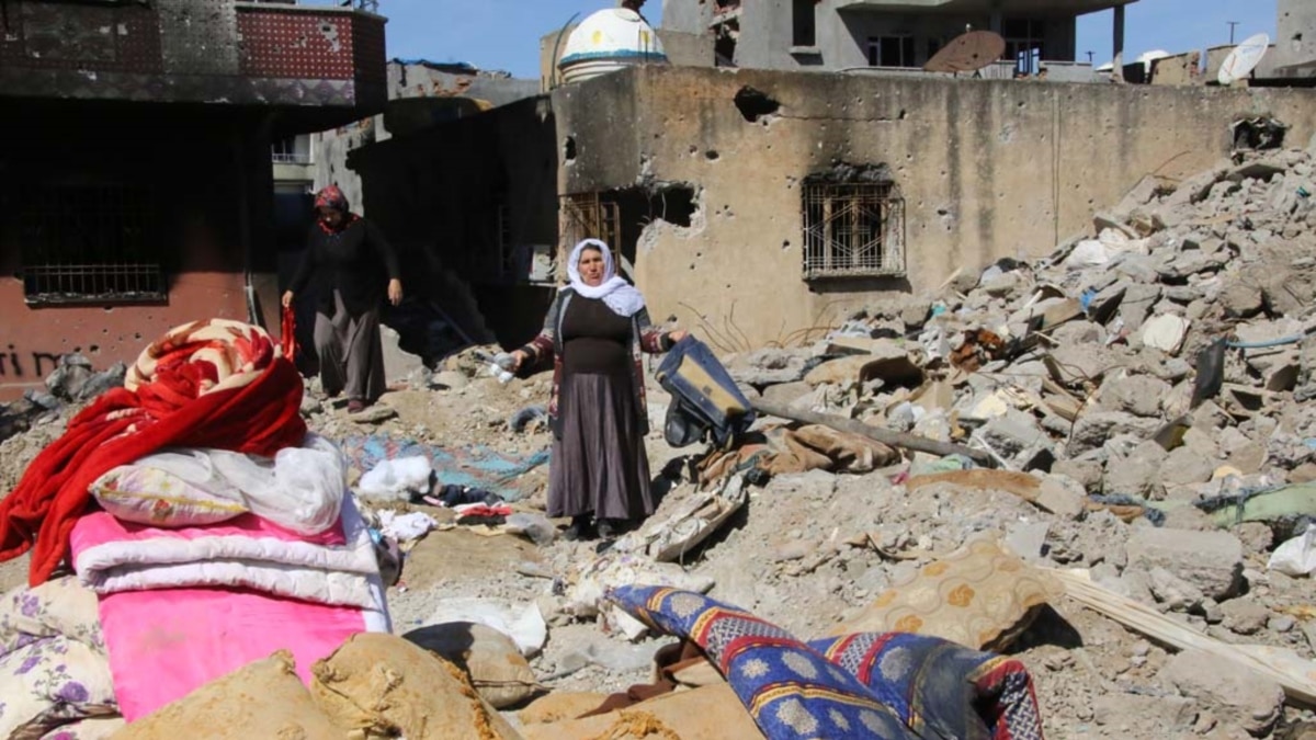 Residents Return to Cizre, Turkey