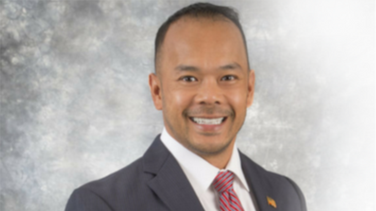 Dean Trần: từ thuyền nhân thành thượng nghị sĩ tiểu bang