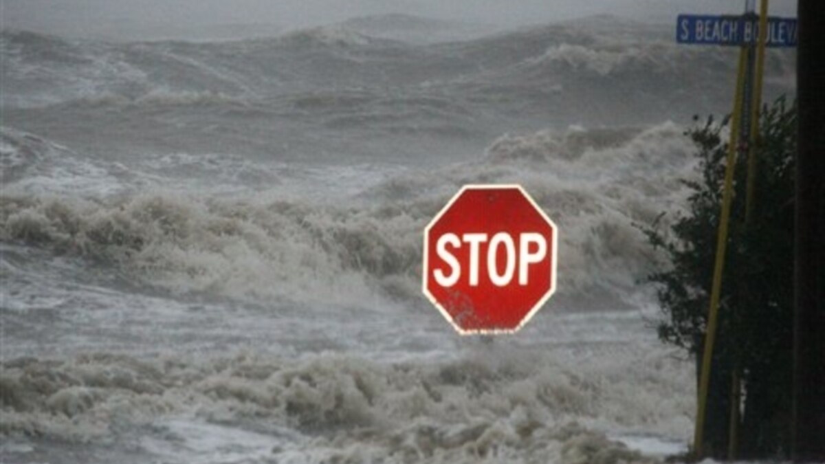 Isaac Now a Tropical Storm, Pounds US Gulf Coast