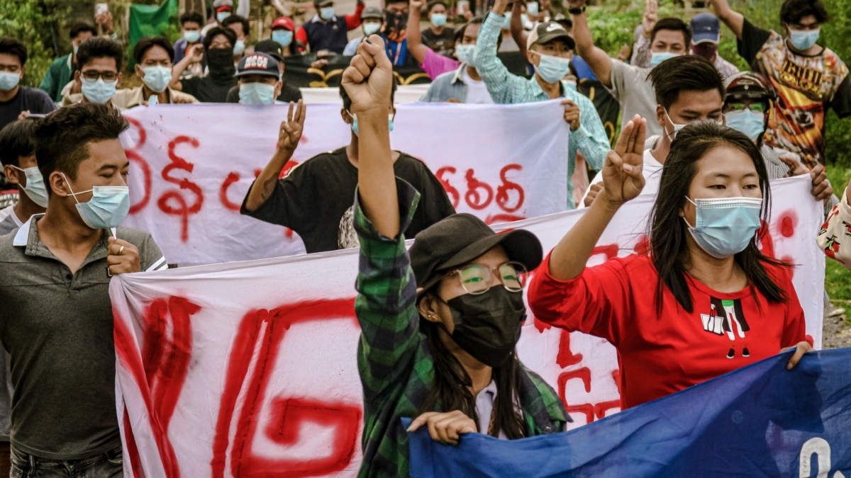 Supporting a Return to Democracy in Burma