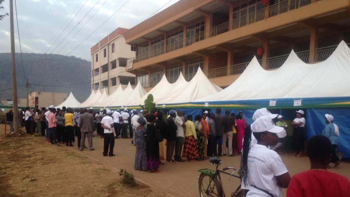 Mumafoto: Amatora mu Rwanda 2017